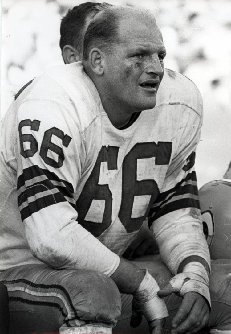Top 10 White Linebackers of All Time - Sortie Sports